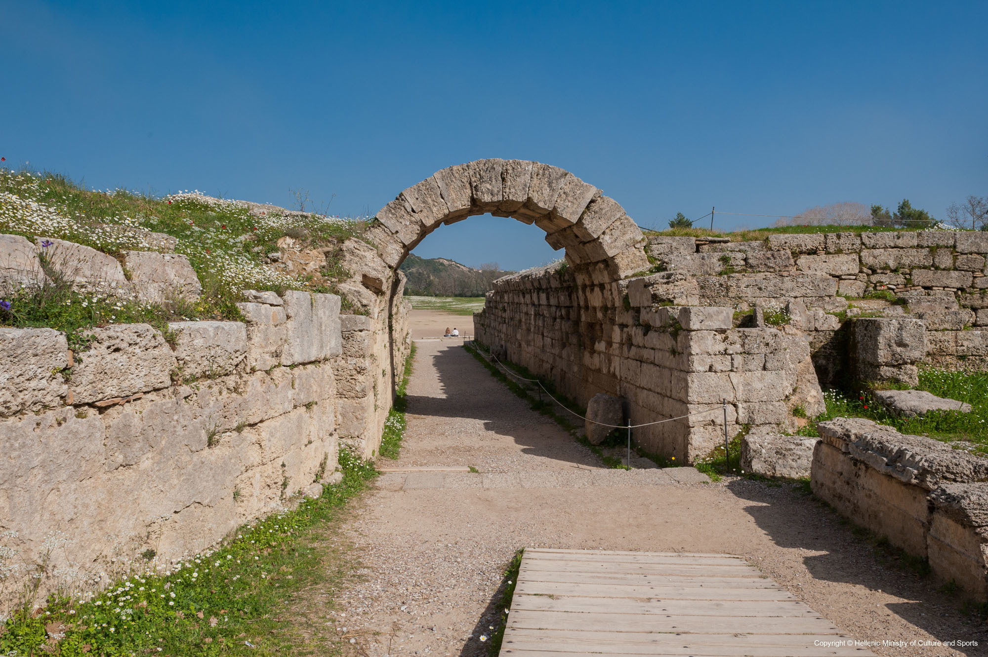 THE KRYPTE STOA | You Go Culture