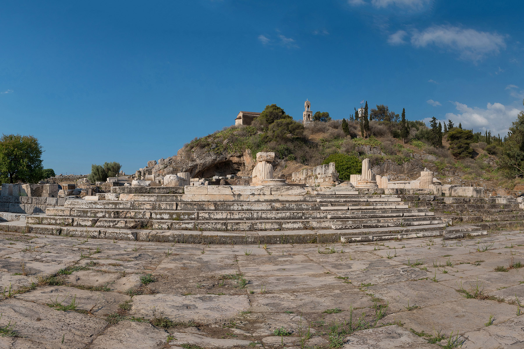 Virtual Tour - Eleusina - The Roman Court | Yougoculture